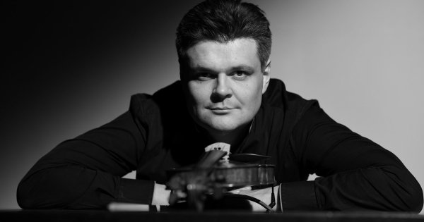 Roman Simovic | Ibermúsica Artists